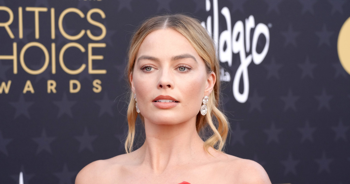 Margot Robbie ruhájára nehéz szavakat találni