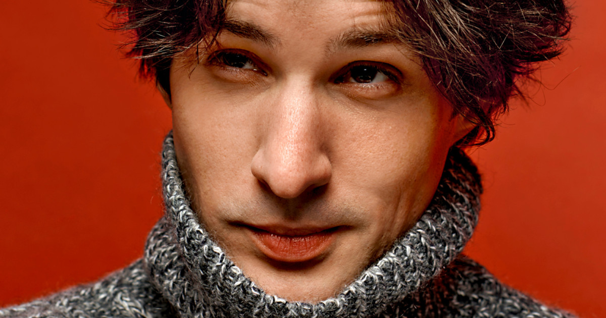 Ember Márk: „Elveszünk az ingerek között és sodródunk”